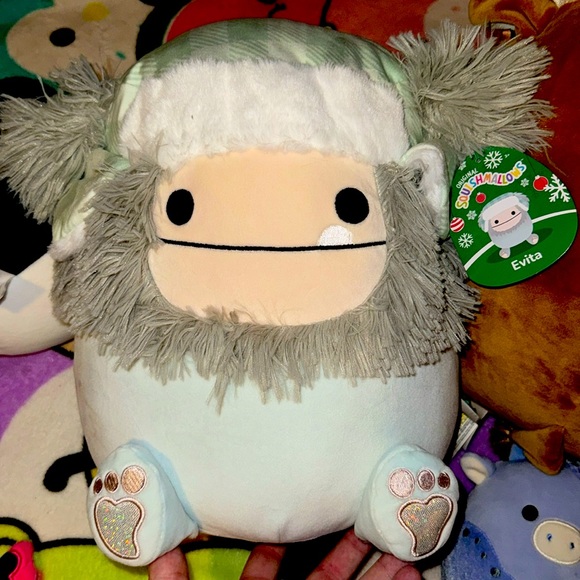 Squishmallows | Toys | Evita The Bigfoot Trapper Hat Squishmallow Nwt ...